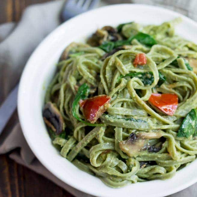 Avocado Alfredo Pasta [Dairy-Free] - 40 Aprons
