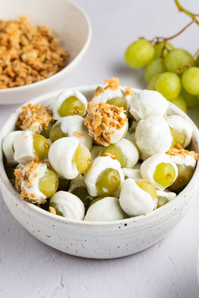 Frozen Yogurt-Covered Grapes (Healthy and Easy to Make) - 40 Aprons
