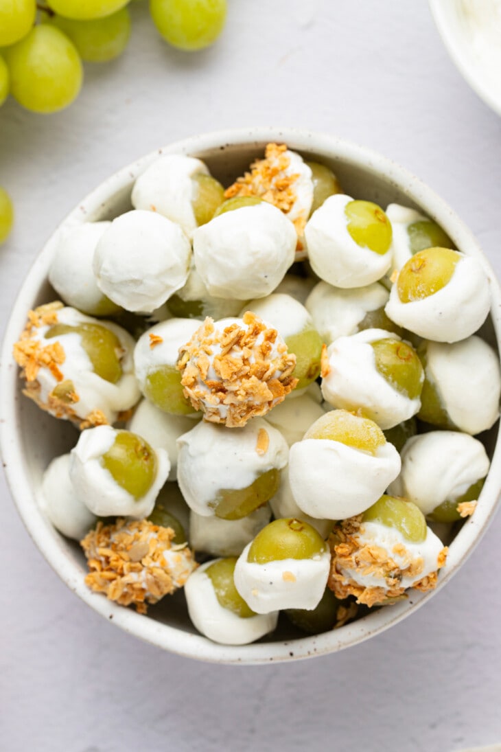 Frozen Yogurt-Covered Grapes (Healthy and Easy to Make) - 40 Aprons