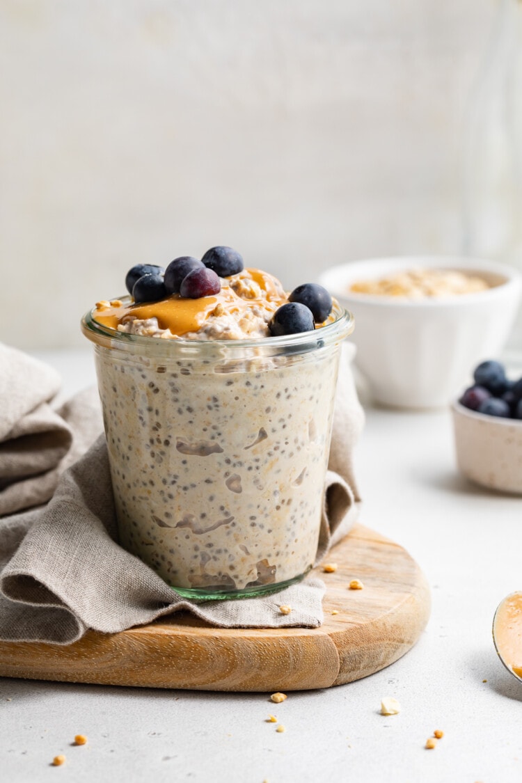 Peanut Butter Overnight Oats - 40 Aprons