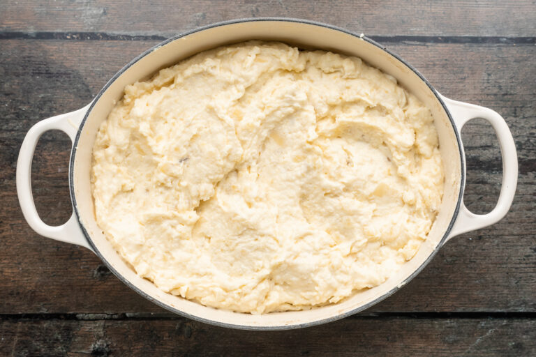 Cheesy Mashed Potatoes - 40 Aprons