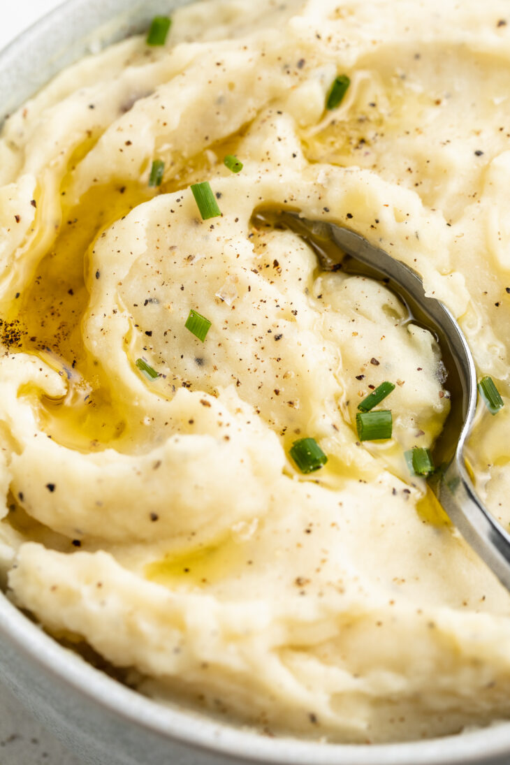 Creamy Dairy-Free Mashed Potatoes - 40 Aprons